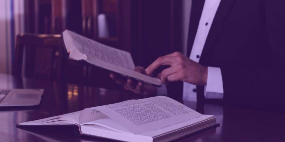 Revelia no CPC: Efeitos e a exceção à veracidade dos fatos